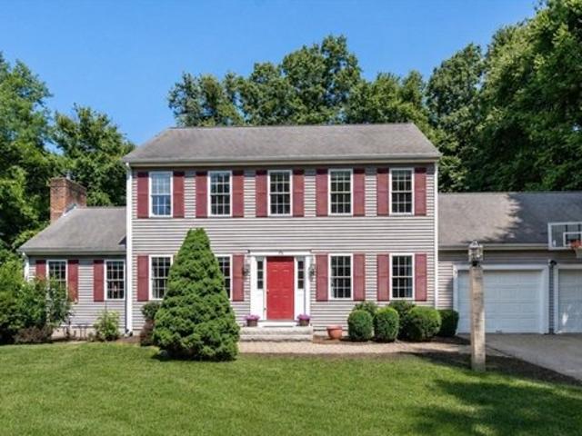75 Connor Pass, Uxbridge, MA 01569