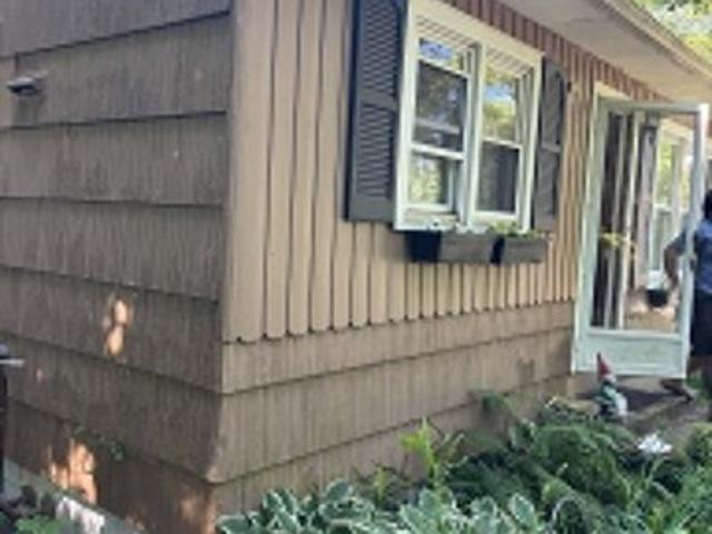 75 Coolidge St, Athol, MA 01331