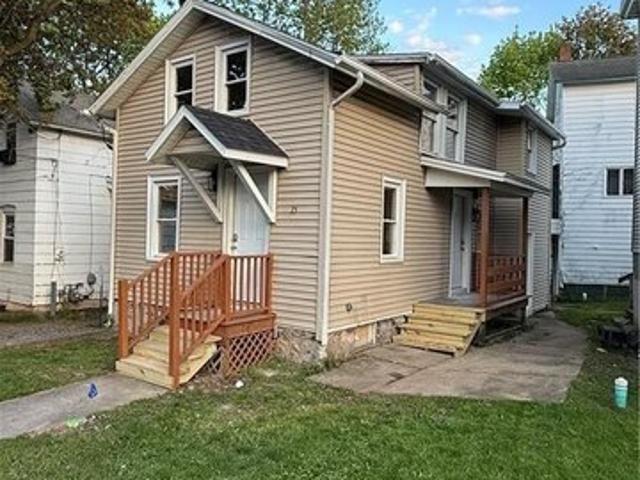75 Colt St, Geneva, NY 14456