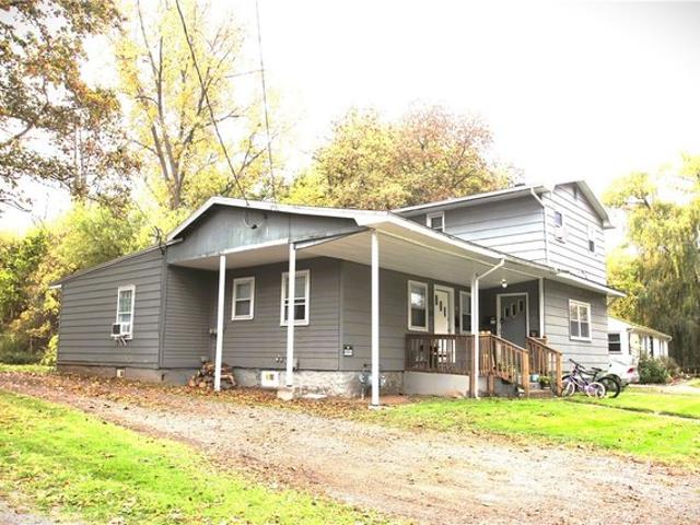 75 Clark St, Brockport, NY 14420