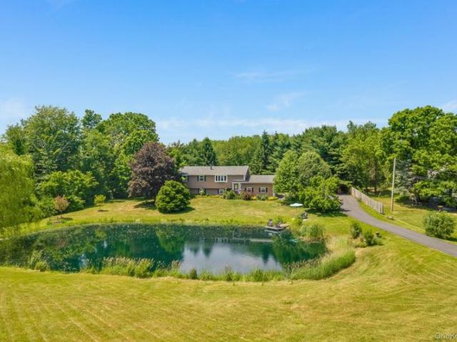 75 Creek Rd, Staatsburg, NY 12580