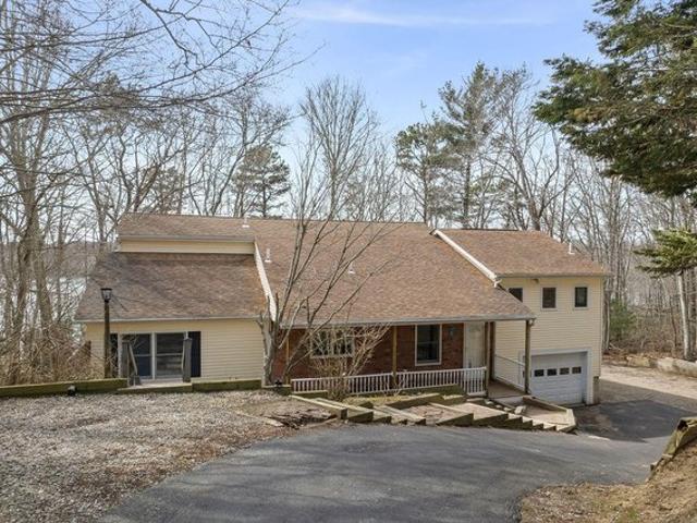 75 Edgewater Rd, Mashpee, MA 02649