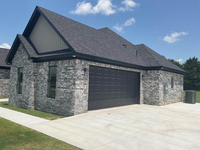75 Emerald Lane