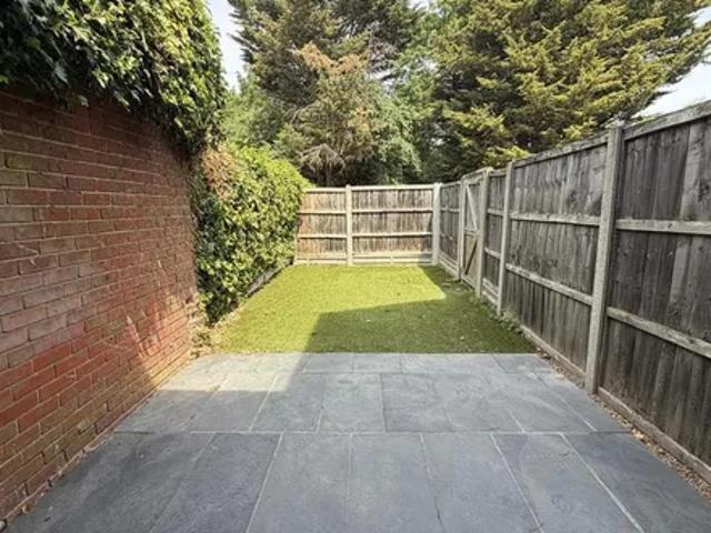 75 Falmouth Avenue, London, E4 9QN, United Kingdom | 2 bed house for rent #167693123 | Rentberry