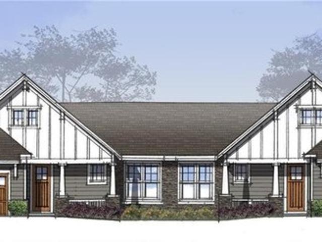 75 Golden Aster Dr, Laurel Park, NC 28739