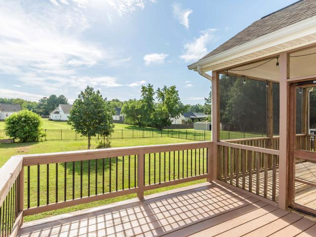75 Glen Oaks Drive