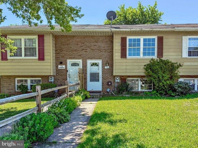 75 Grand Dr, Taneytown, MD 21787