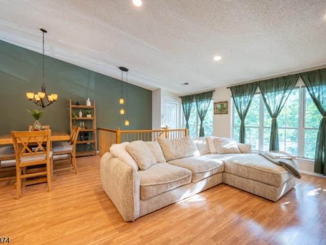 75 Gregory Ln # 1506
