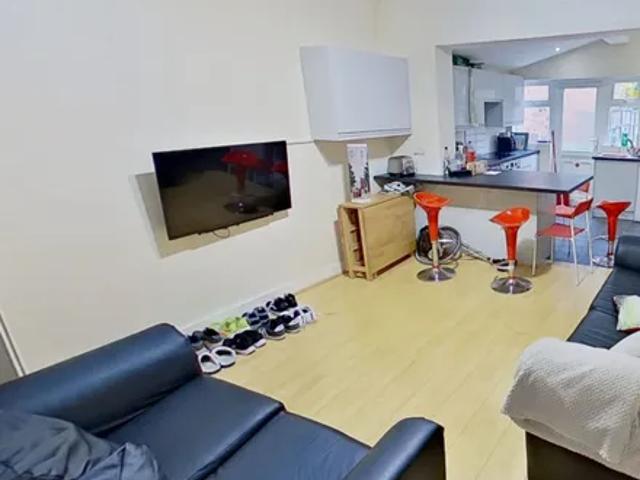 75 Heeley Road, Metchley, B29 6DP, United Kingdom | 5 bed house for rent #159371579 | Rentberry