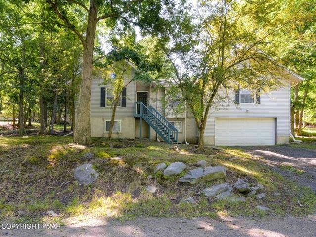 75 Hilltop Cir, East Stroudsburg, PA 18302