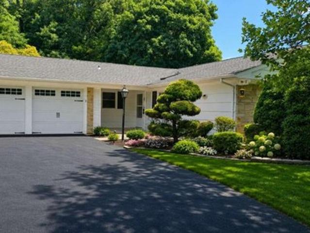 75 Idlebrook Ln, Aberdeen, NJ 07747