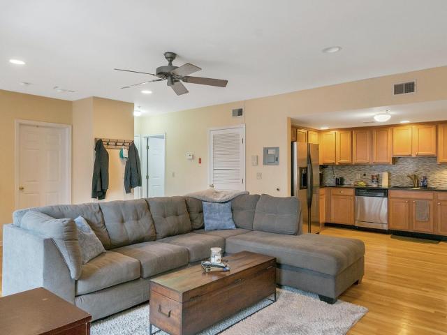 75 Jefferson St # 5
