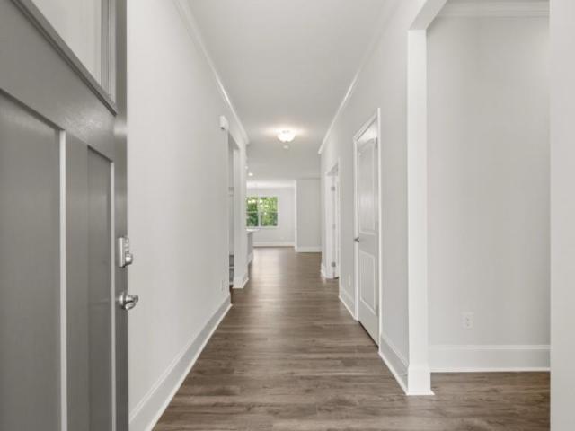 75 Lakeview Point