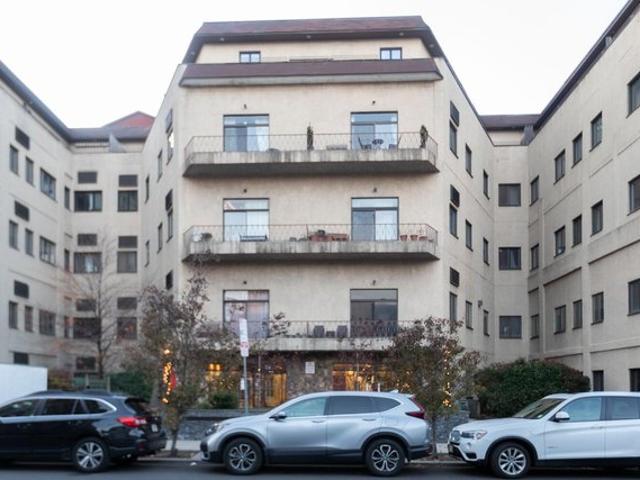 75 Liberty Ave Unit B4, Jersey City, NJ 07306