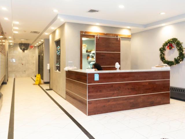 75 Liberty Ave # B4