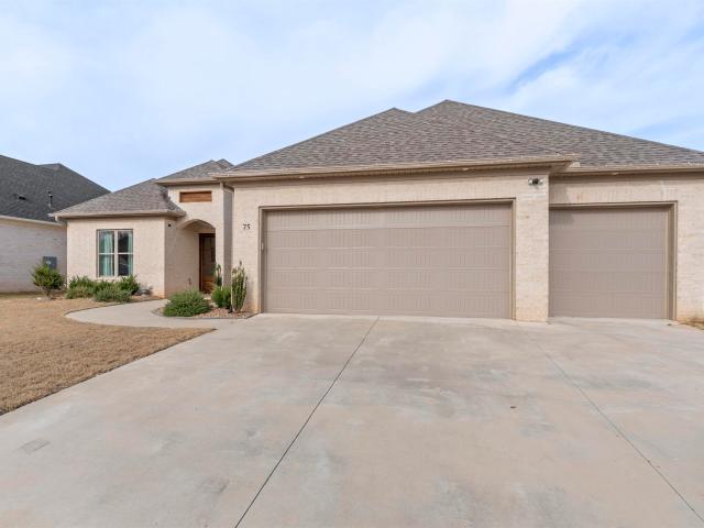 75 Lucia Lane