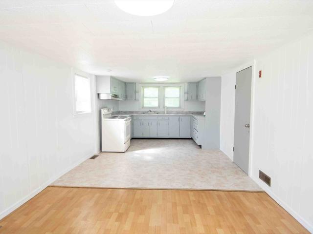 75 Lyman Rd
