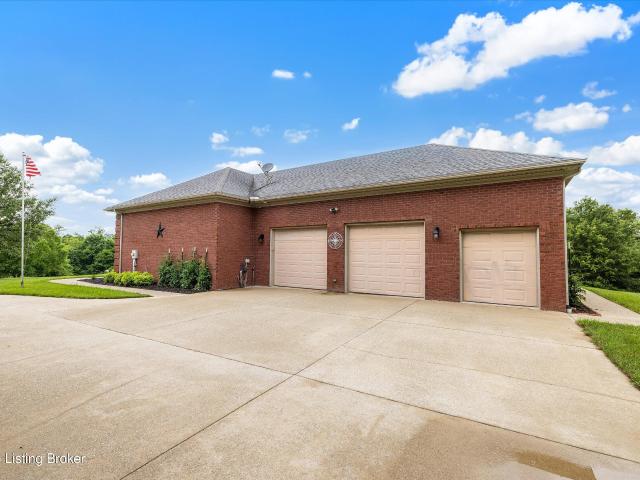 75 Magnolia Ct