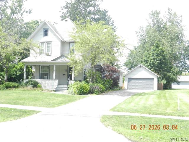 75 Maple Ave