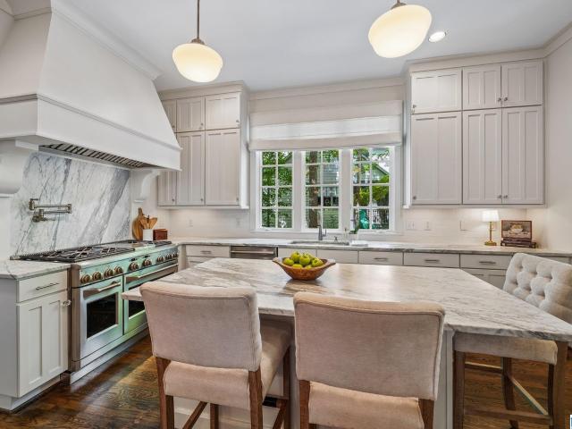 75 Mt Laurel Avenue