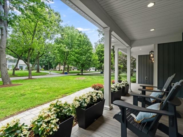 75 Musiker Ave