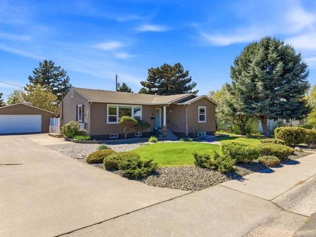 75 Newcomer St, Richland, WA 99354