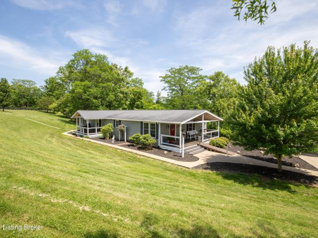 75 Noah's Ln