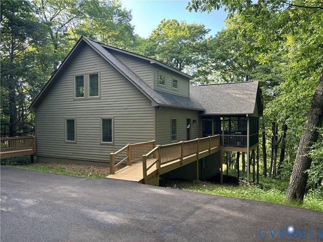 75 North Forest Dr, Nelson, VA 22967
