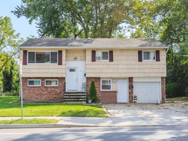 75 Oak St, Amityville, NY 11701 | MLS #959967 | Compass