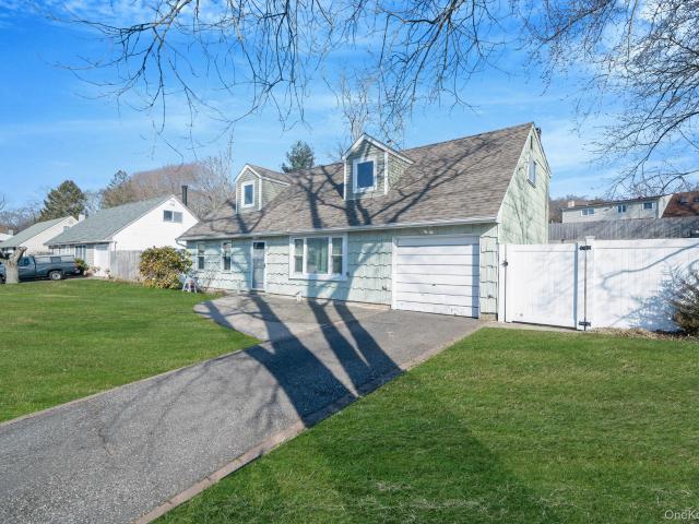 75 Oakcrest Avenue