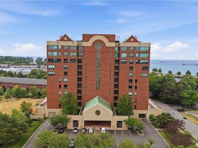 75 Ojibwa Cir Unit 801, Buffalo, NY 14202