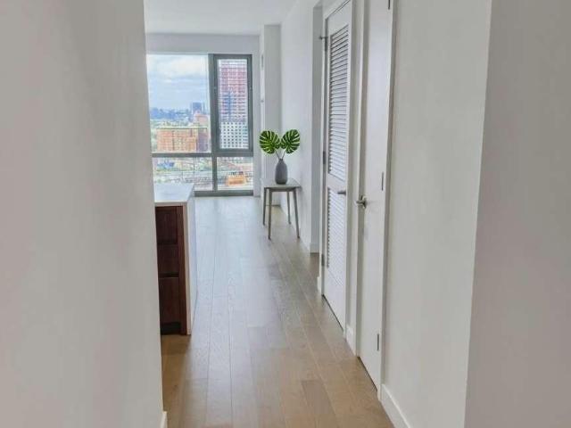75 Park Lane # 1504
