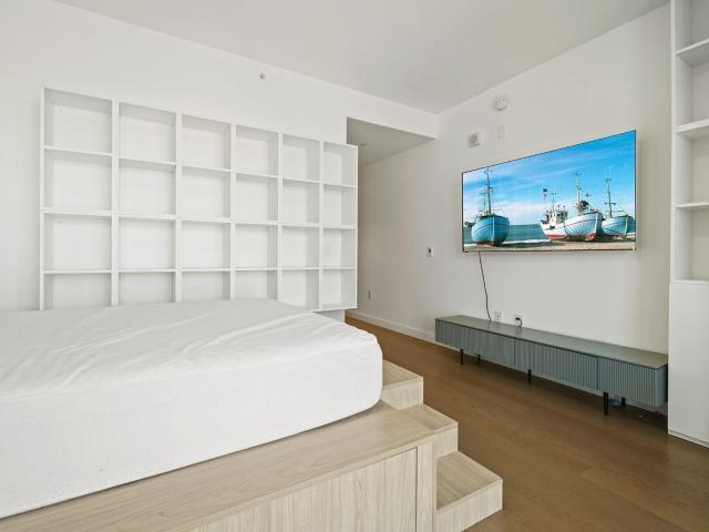 75 Park Lane South # 1805