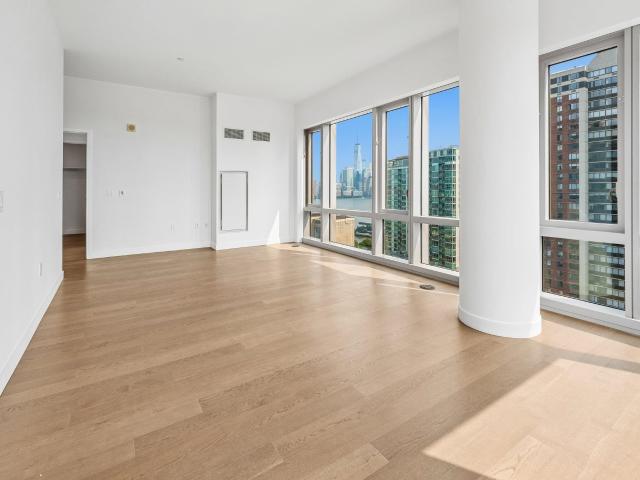 75 Park Lane South # 1912