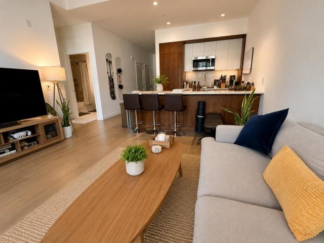 75 Park Lane South # 423