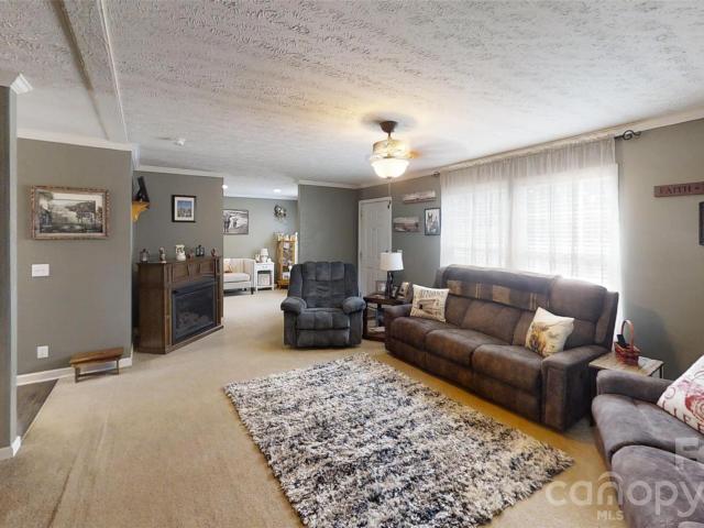 75 Pine Mount Road