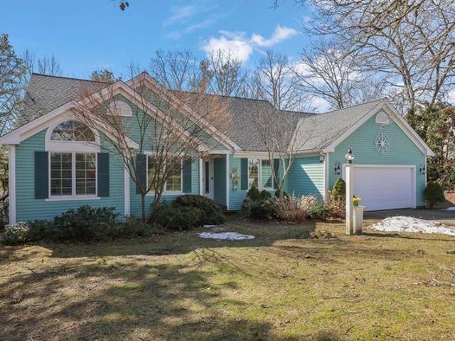 75 Polaris Dr, Mashpee, MA 02649