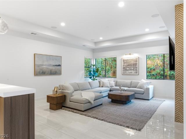 75 Pristine Glen Street