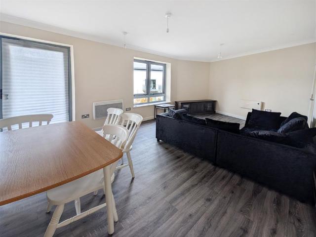 75 Quayside Drive, Colchester, CO2 8GE