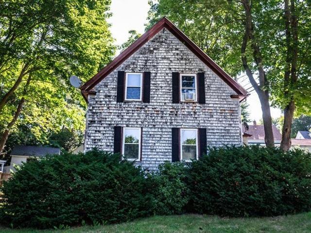 75 Richardson St, Bath, ME 04530