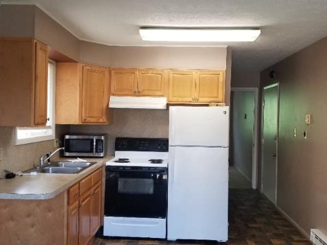 75 Ridgeway Street#3