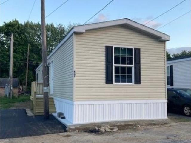 75 S Policy St Unit 17, Salem, NH 03079