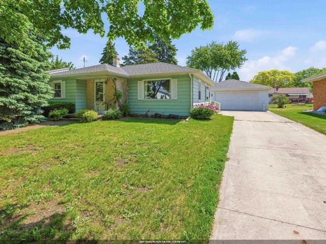 75 S Reserve Ave, Fond du Lac, WI 54935