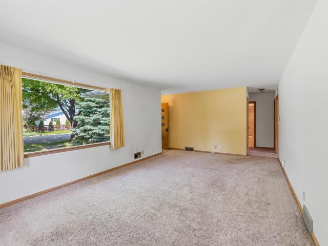 75 s reserve avenue