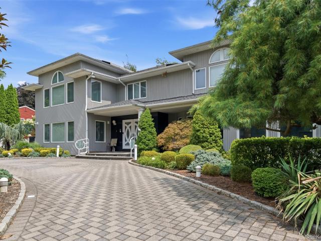75 Shoreham Drive E