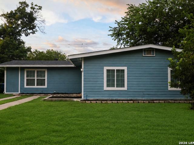 75 Storeywood Dr