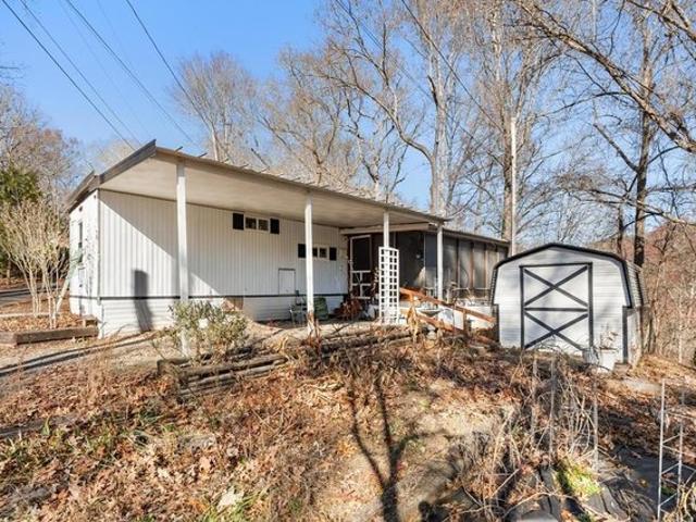 75 Summer Cir, Franklin, NC 28734