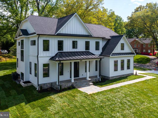 7604 Charleston Dr, Bethesda, MD 20817 | MLS #MDMC2229 | Compass