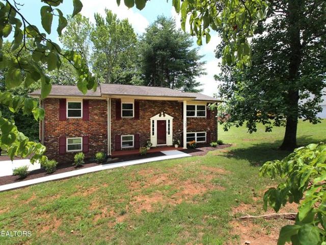 7604 SW Kingsbury Dr, Knoxville, TN 37919