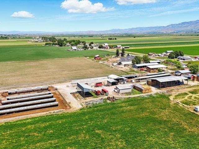 7605 N 2400 W, Amalga, UT 84335